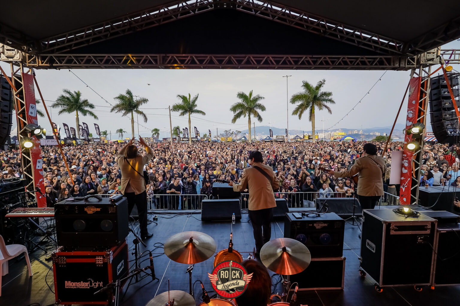 PROGRAME-SE: tem Festival Rock Legends no fim de semana na beira-mar ...